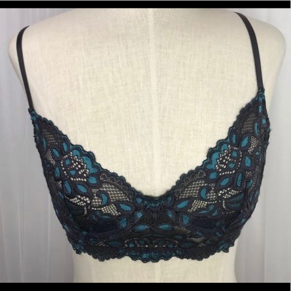 Forever 21 | Intimates & Sleepwear | 2 315 Forever 21 Underwire Booster ...